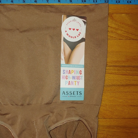 SPANX | Intimates & Sleepwear | Assets By Spanx Womens Remarkable ...